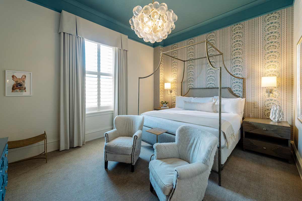 Room 25 | The Georges